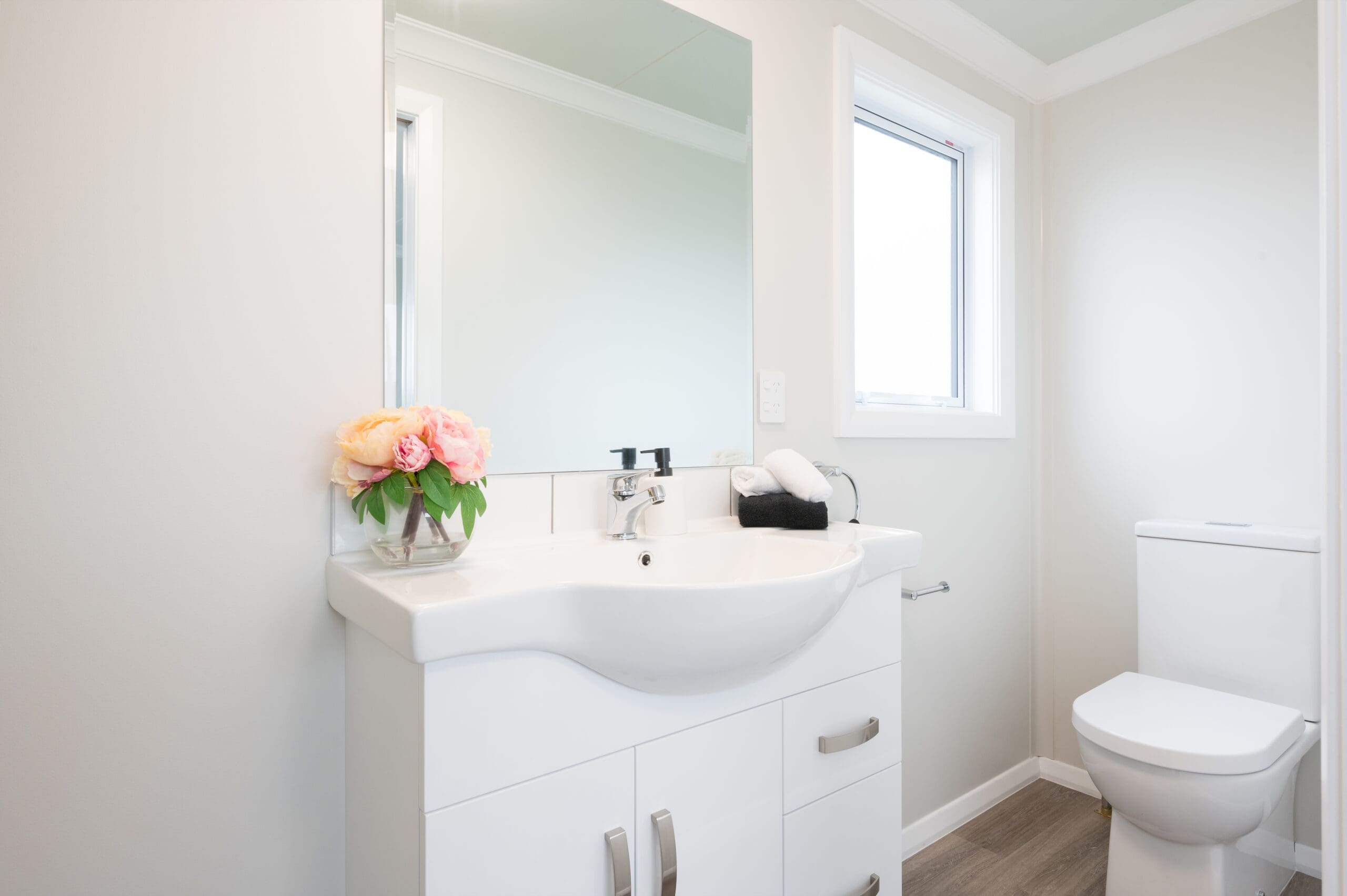 Russell - Living Little