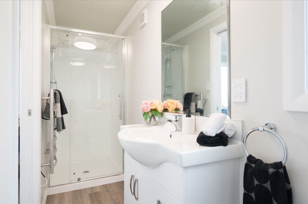 Russell - Living Little