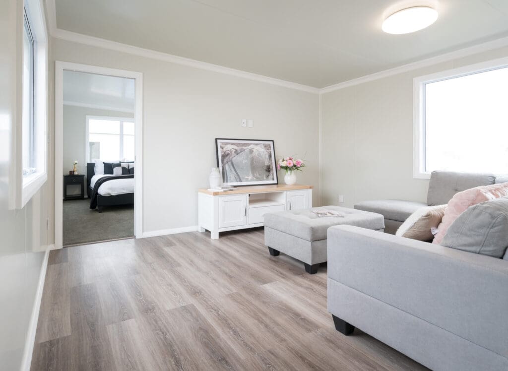 Russell - Living Little